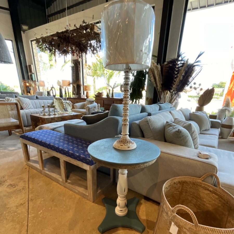 SIDETABLE009 – Bamblue